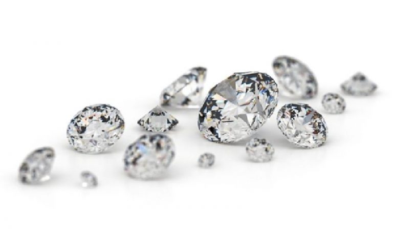 Gyémánt – Ásvány műhely – Egyedi Ásvány Ékszerek