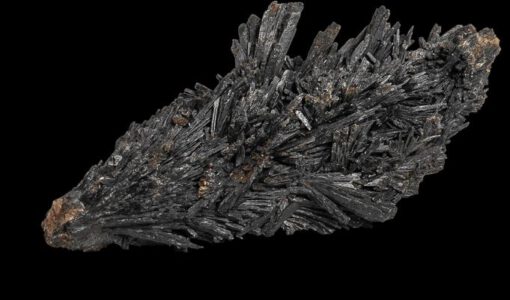 Kianit – Ásvány műhely – Egyedi Ásvány Ékszerek